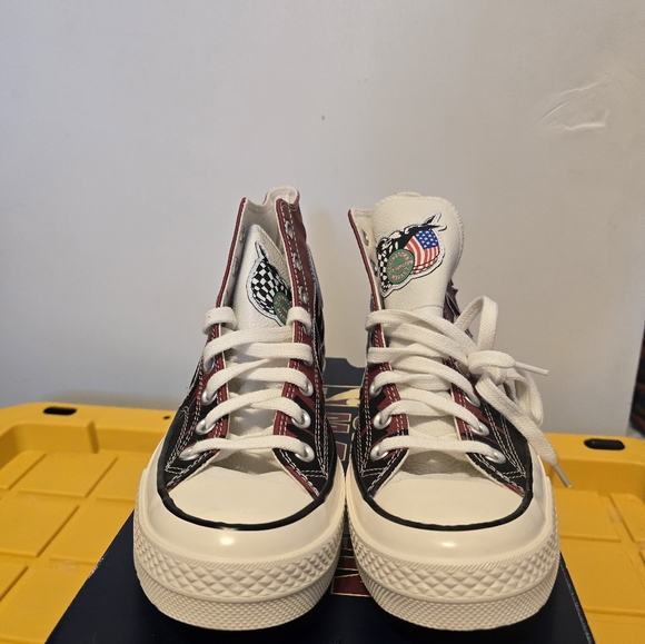 Converse | Shoes | Converse White And Black Hightop Sneakers Chinatown ...